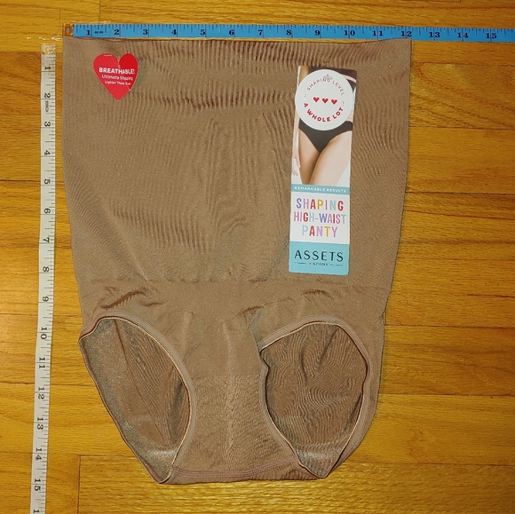 SPANX | Intimates & Sleepwear | Assets By Spanx Womens Remarkable ...